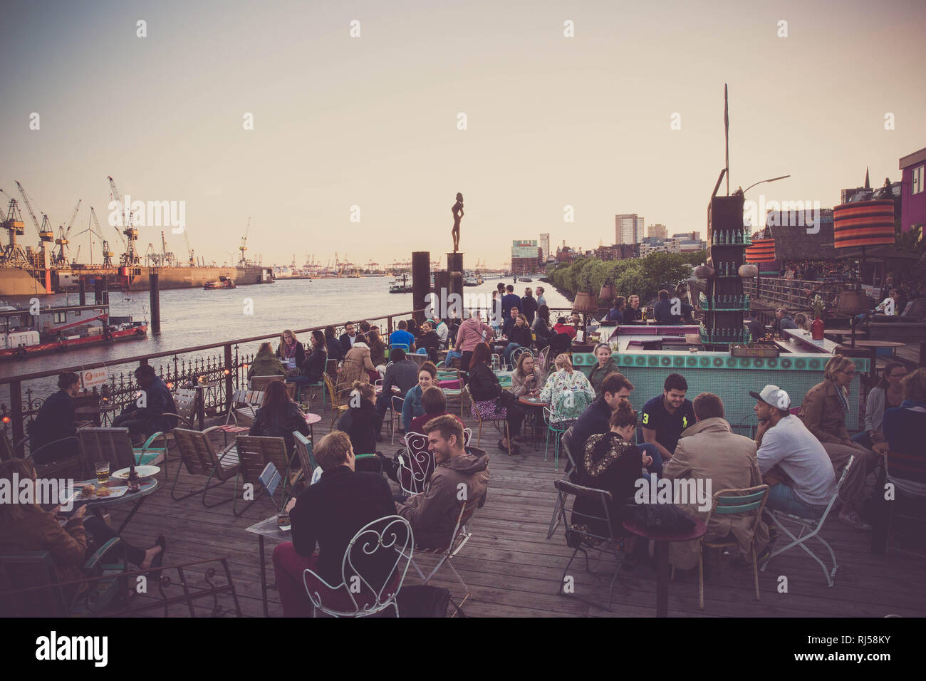 Strandpauli hamburg -Fotos und -Bildmaterial in hoher Auflösung – Alamy