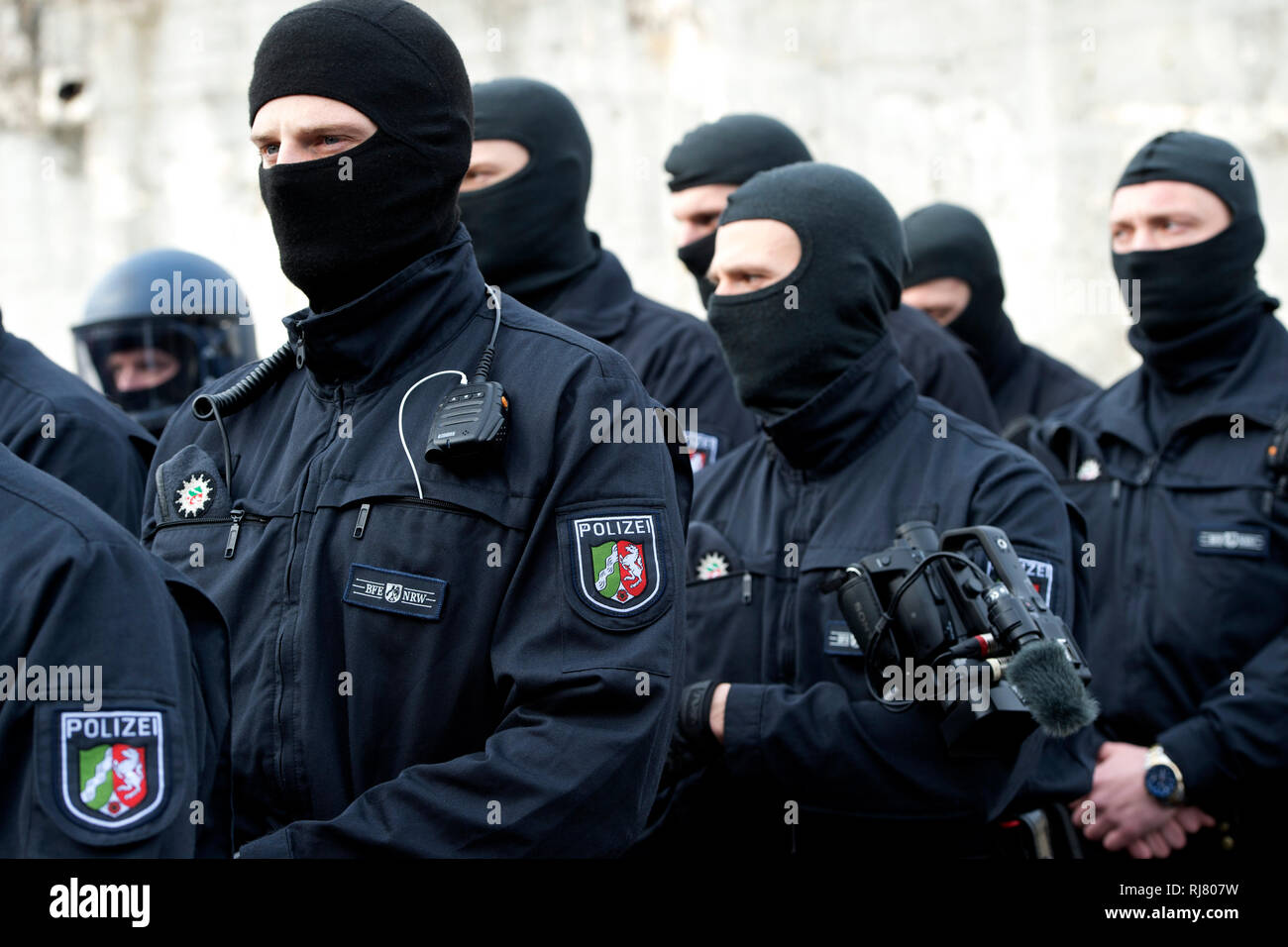 Bochum, Deutschland. 04 Feb, 2019. Polizisten des BFE, Detail ...