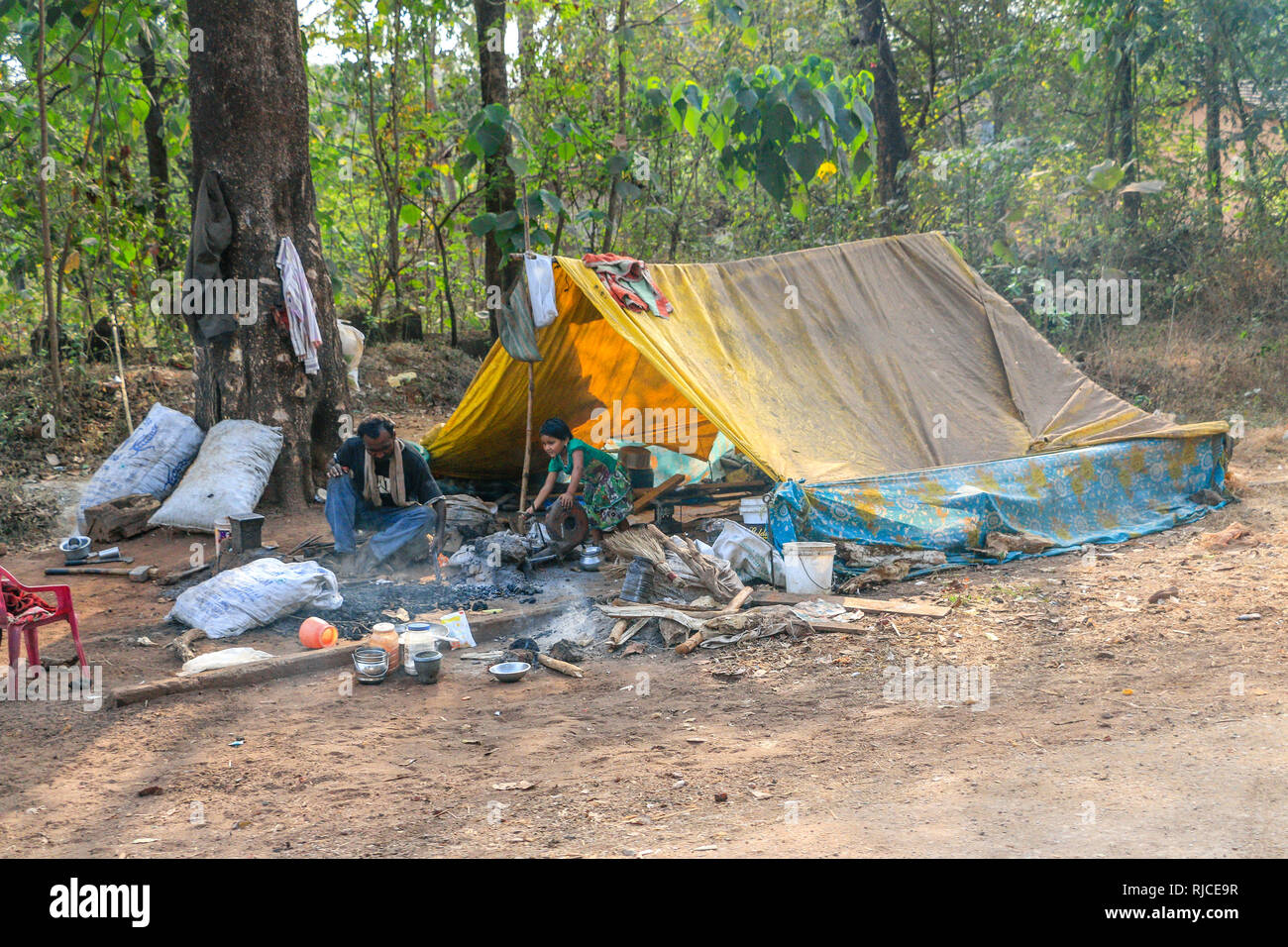 Living in poverty -Fotos und -Bildmaterial in hoher Auflösung – Alamy