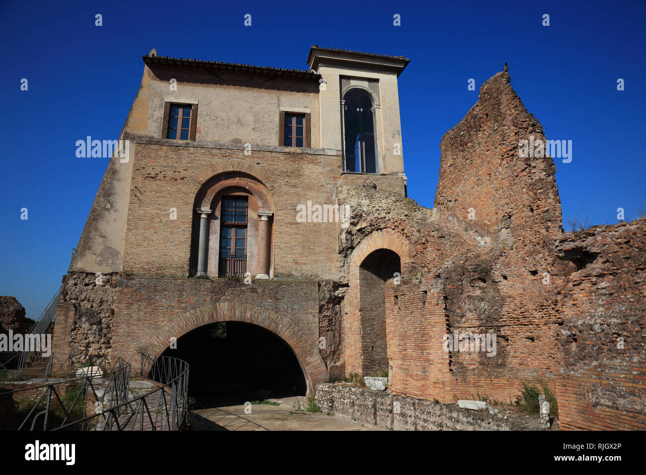 Domus flavia gebäude -Fotos und -Bildmaterial in hoher Auflösung – Alamy
