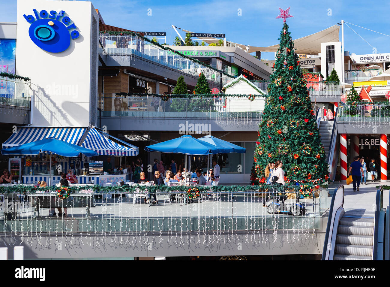 Lanzarote puerto del carmen shops -Fotos und -Bildmaterial in hoher ...