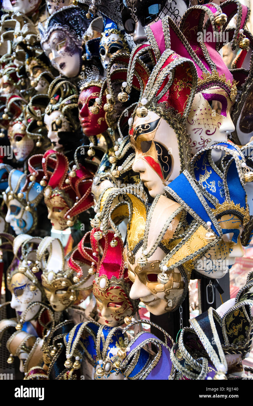 Venedig karneval masken -Fotos und -Bildmaterial in hoher Auflösung ...