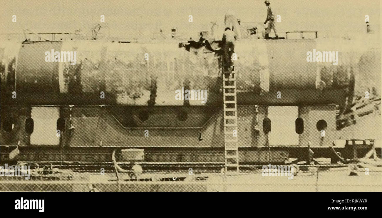 Bathyscaphe triest -Fotos und -Bildmaterial in hoher Auflösung – Alamy