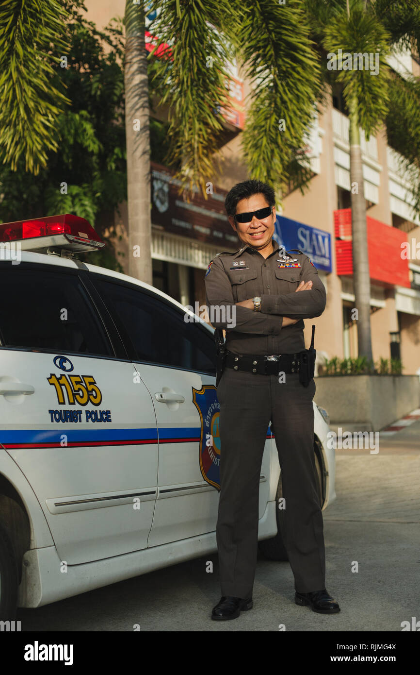 Tourist police officer -Fotos und -Bildmaterial in hoher Auflösung – Alamy
