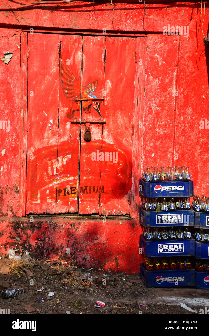 Mural bar -Fotos und -Bildmaterial in hoher Auflösung – Alamy