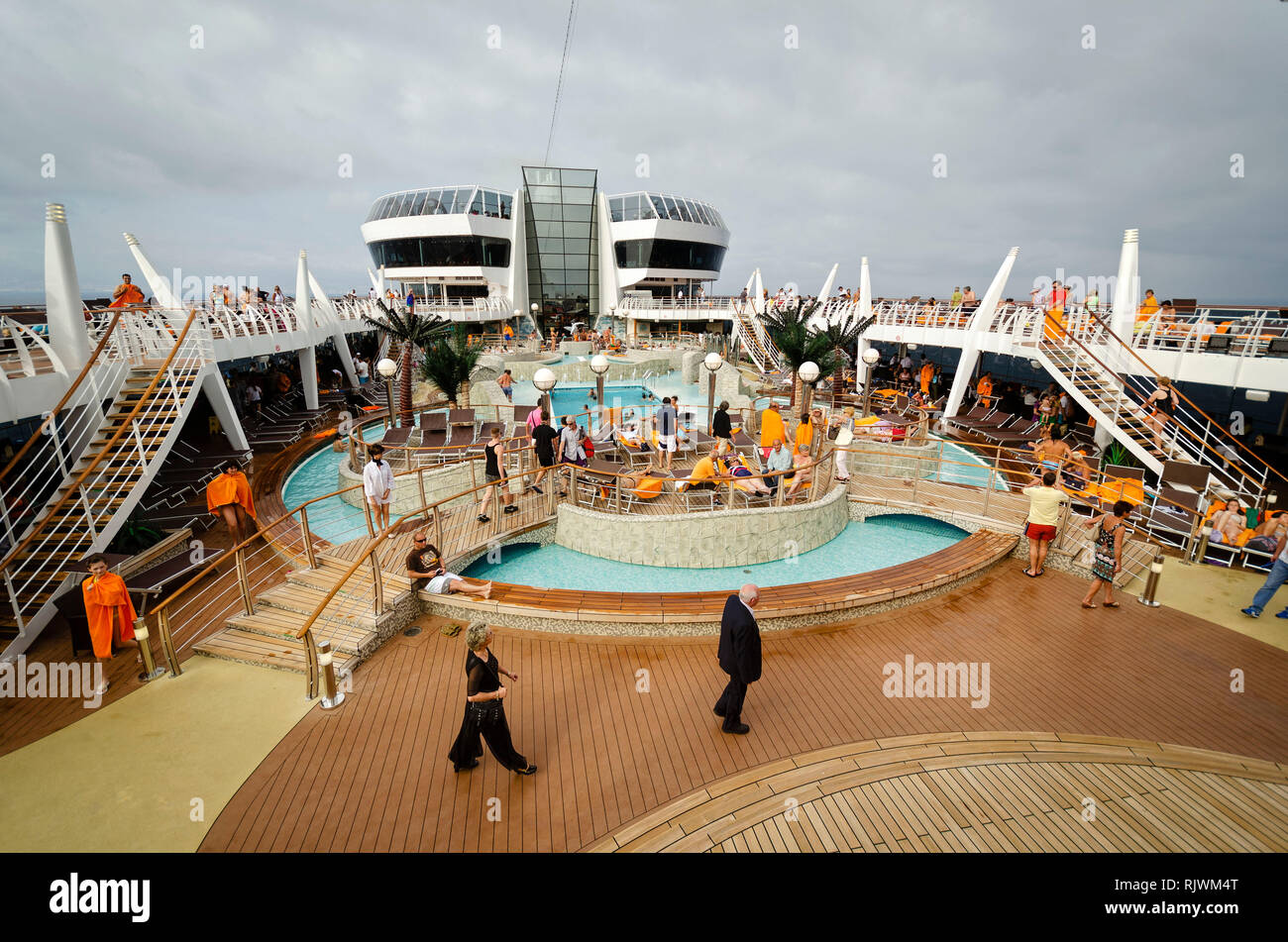 Msc splendida kreuzfahrtschiff -Fotos und -Bildmaterial in hoher ...