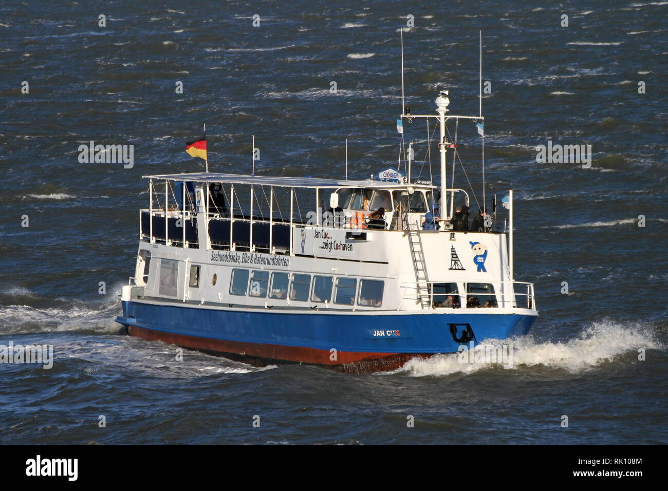 Kreuzfahrtschiff kreuzfahrtschiff -Fotos und -Bildmaterial in hoher ...