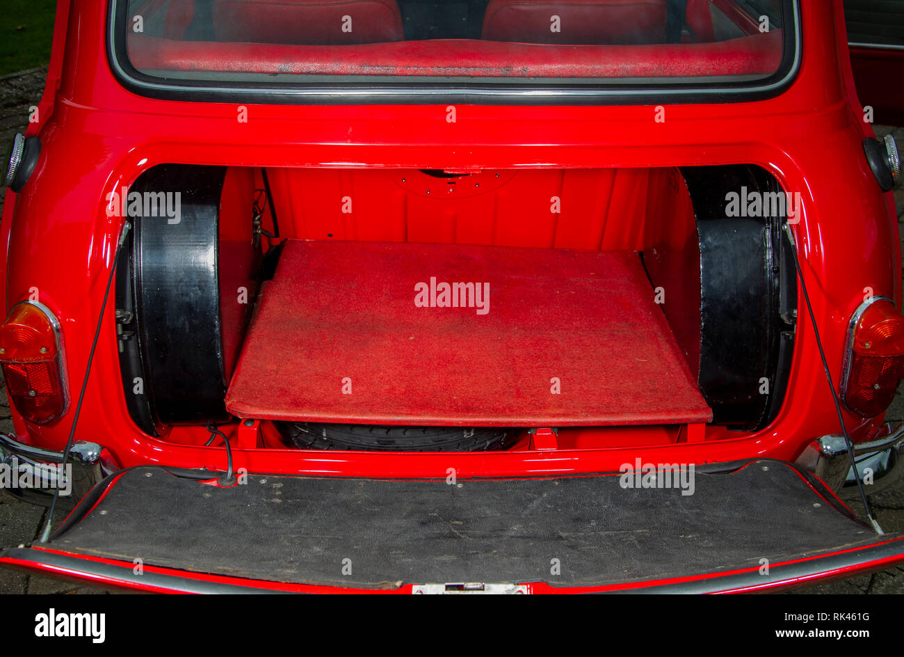 Austin mini cooper s boot -Fotos und -Bildmaterial in hoher Auflösung ...