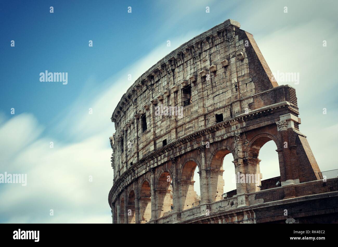 Kolosseum-Detailansicht, das weltweit bekannte Wahrzeichen und Symbol ...
