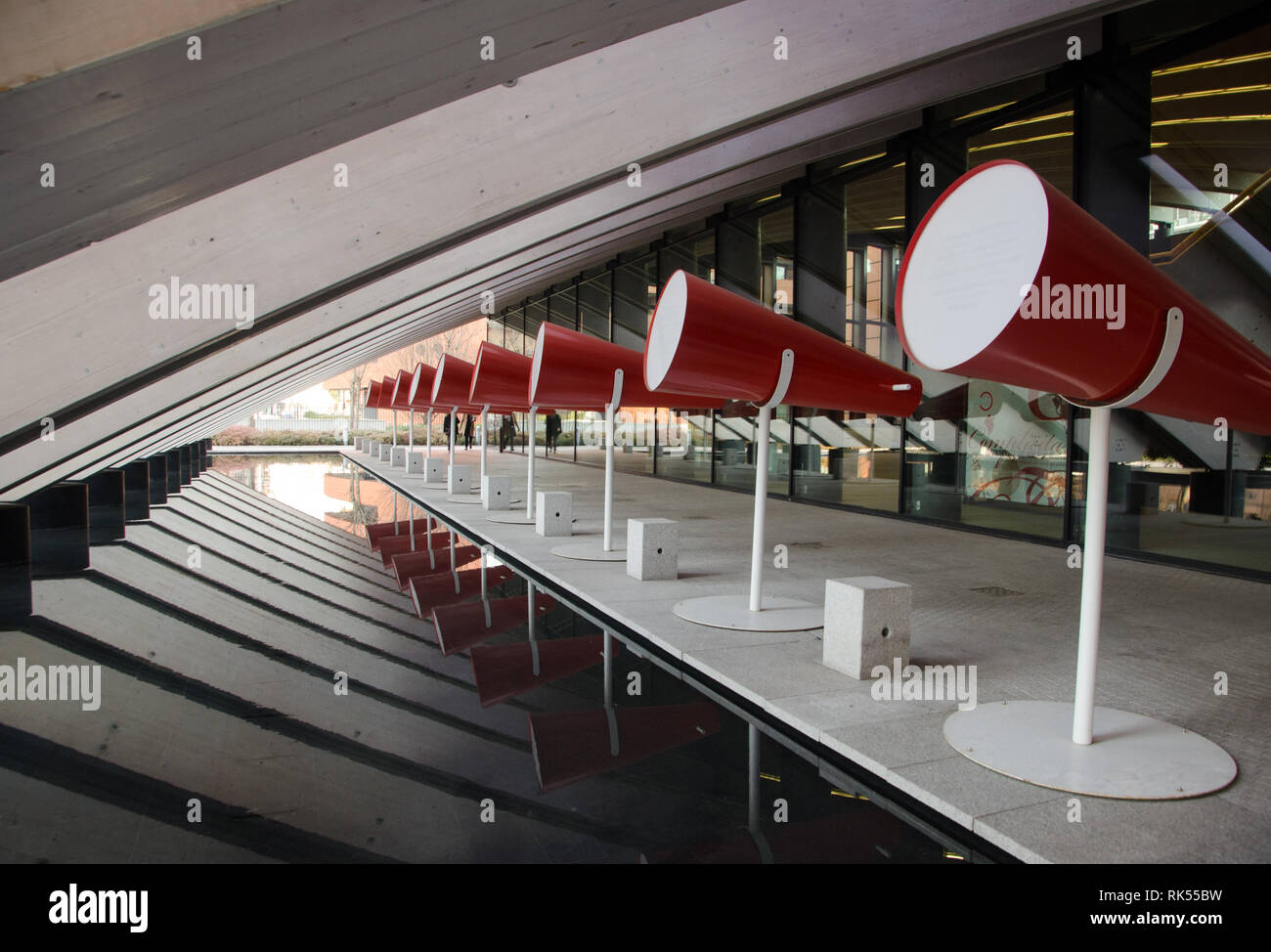 Campari Art Gallery, wo es ihre Kunstsammlung. Kunst Galerie eröffnet ...