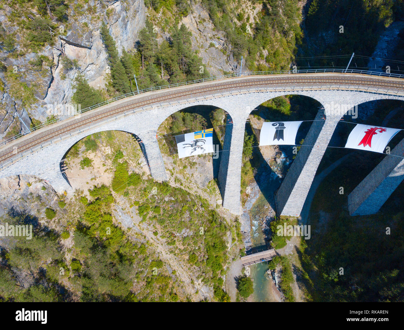 Landwasserviadukt bei filisur im albulatal -Fotos und -Bildmaterial in ...