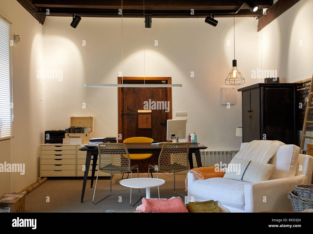 Studio deko -Fotos und -Bildmaterial in hoher Auflösung – Alamy