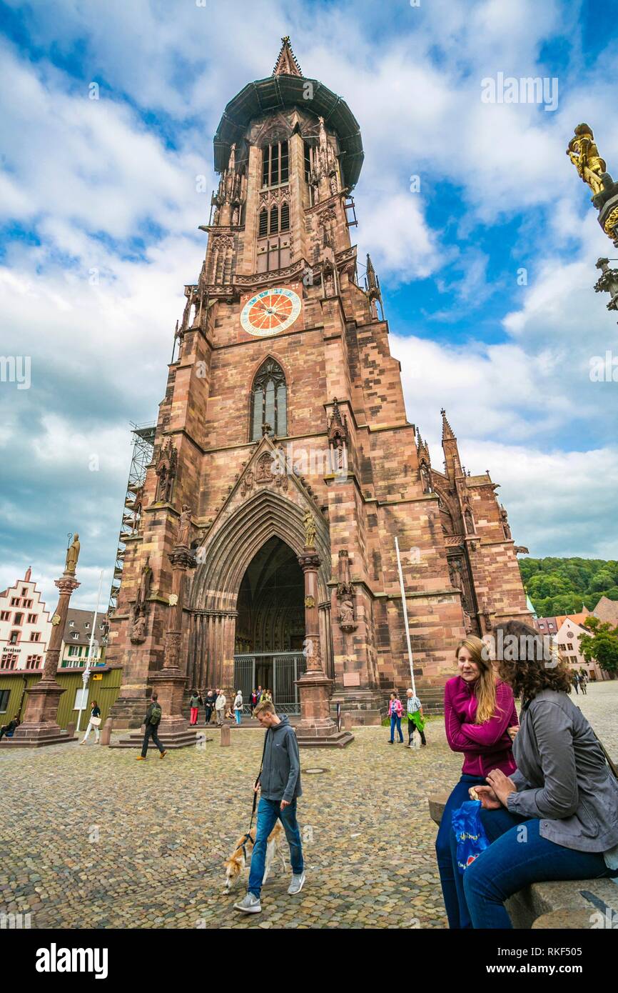 Freiburger dom -Fotos und -Bildmaterial in hoher Auflösung – Alamy