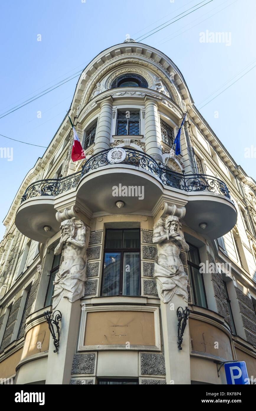 Italian embassy building -Fotos und -Bildmaterial in hoher Auflösung ...