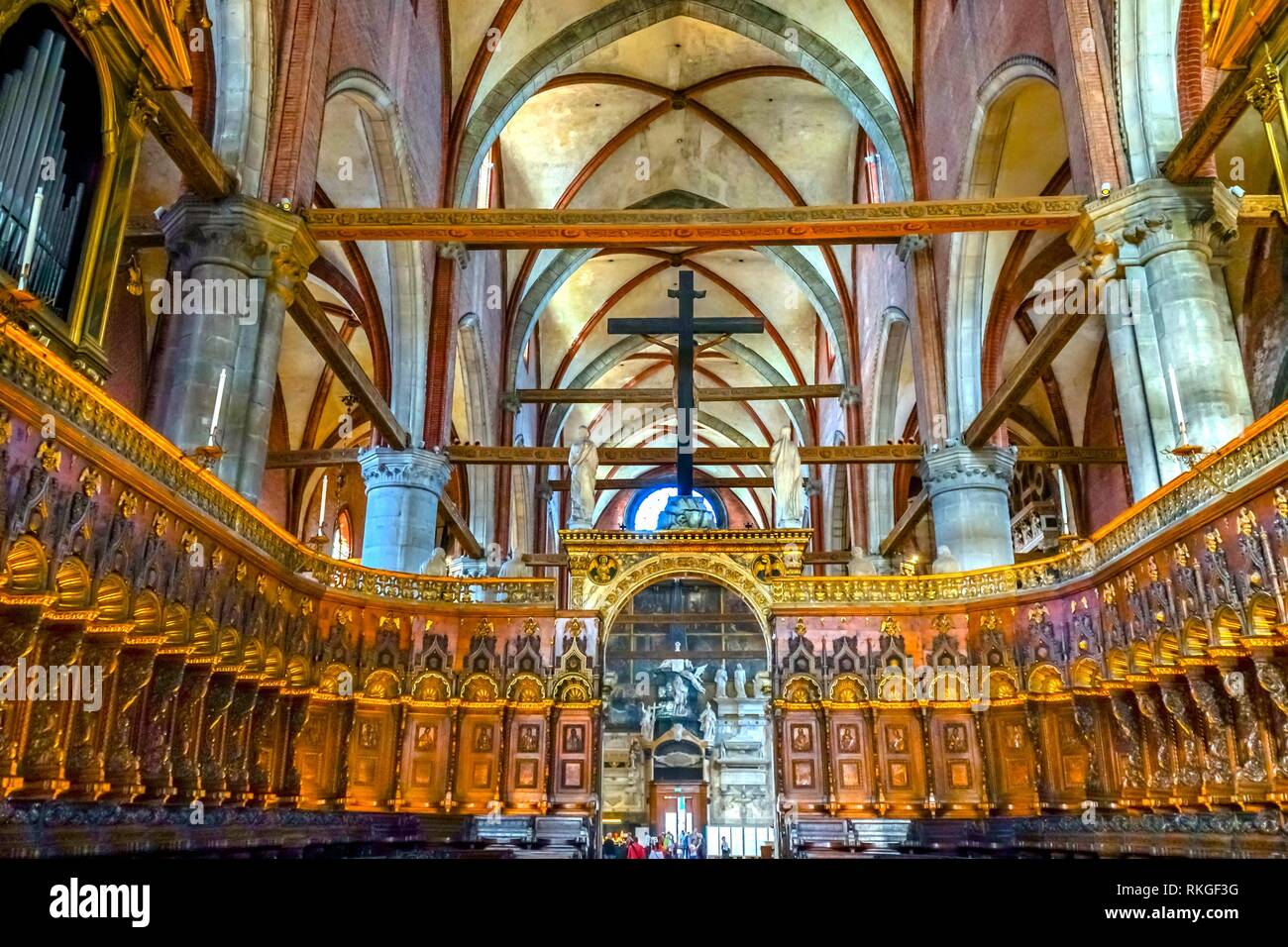 De Santa Maria Gloriosa dei Frari Kirche Chorgestühl San Polo Venedig Italien. Kirche ...