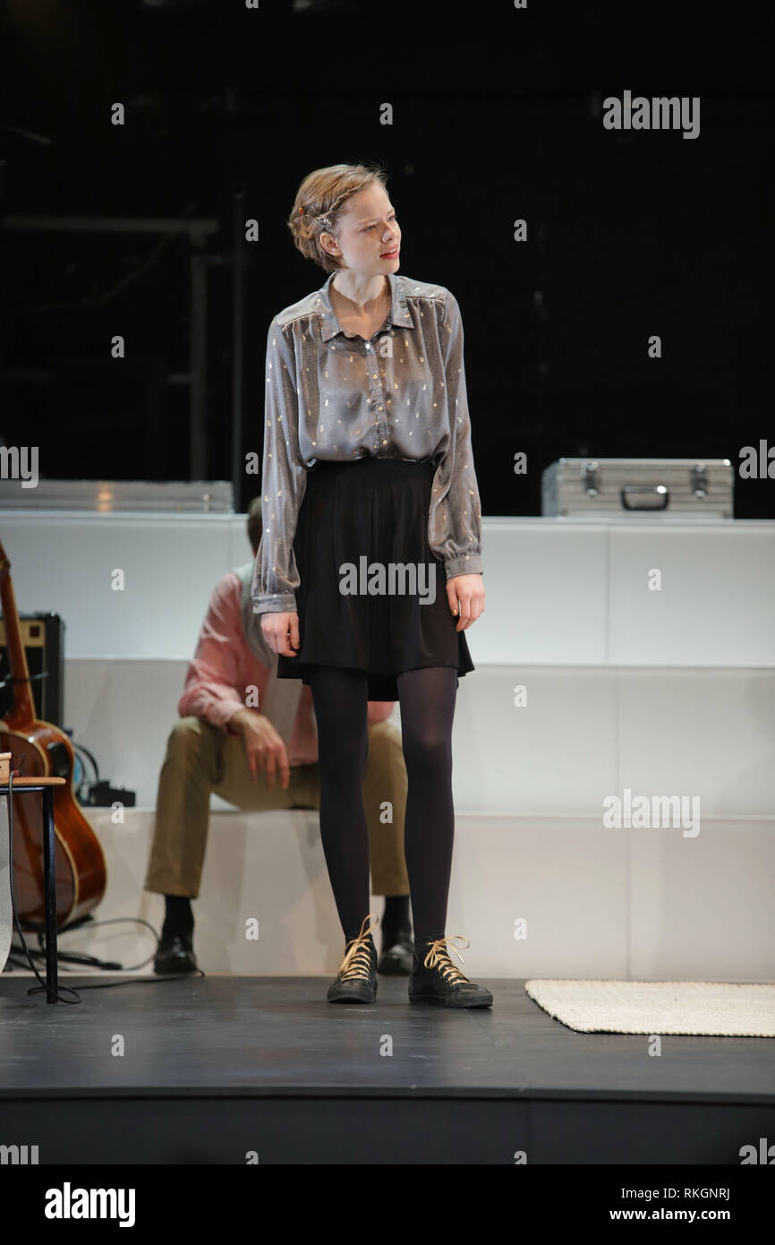 Emma Bading Stockfotos und -bilder Kaufen - Alamy