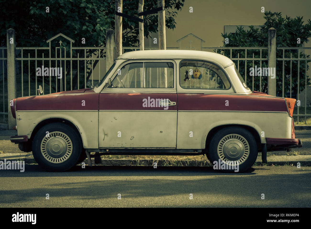 Ddr Auto Trabi Stockfotos und -bilder Kaufen - Alamy