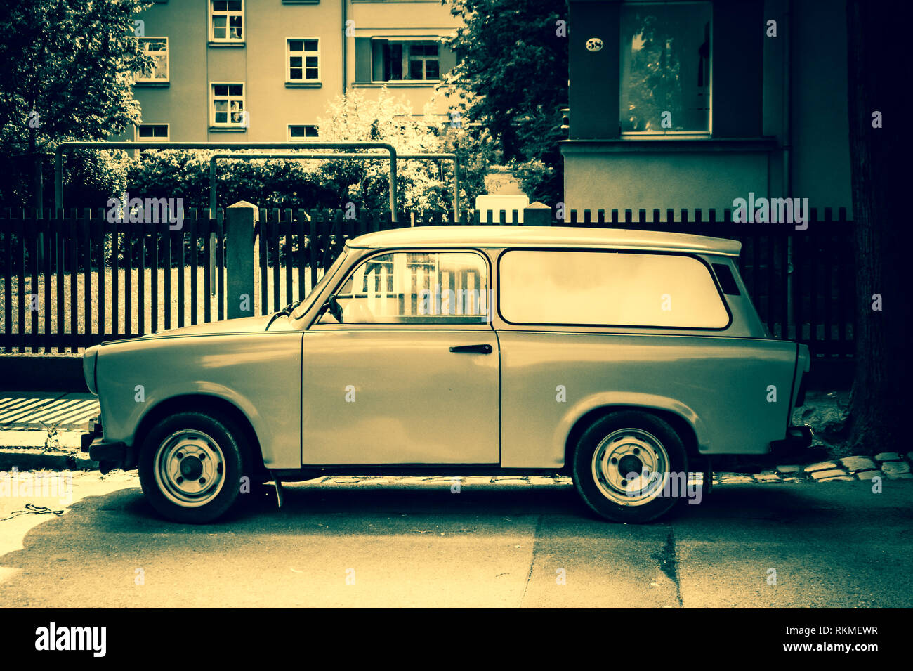 Ddr auto trabi -Fotos und -Bildmaterial in hoher Auflösung – Alamy