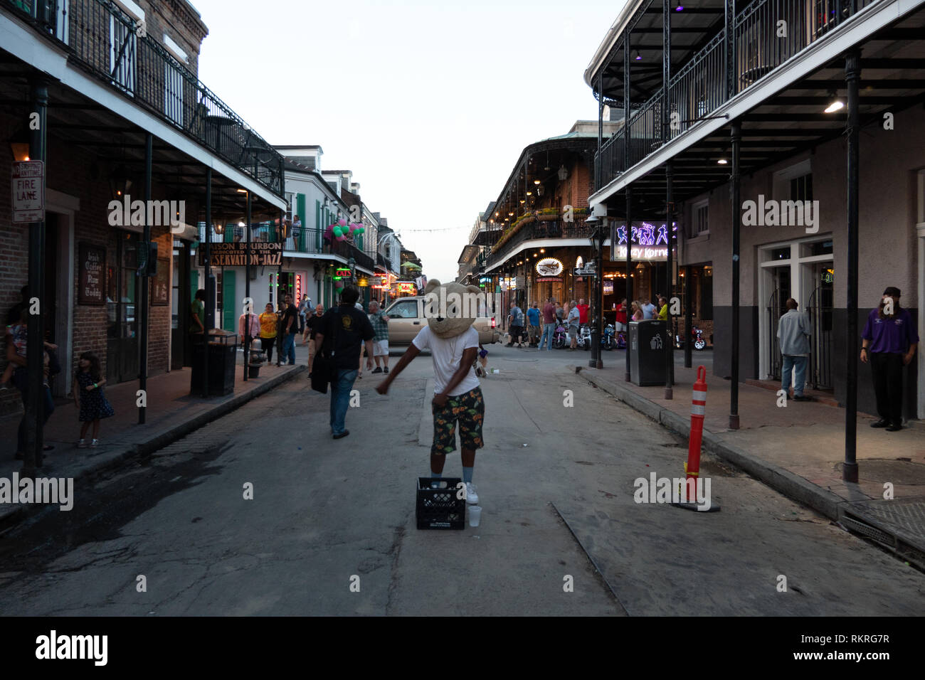 New orleans night streets -Fotos und -Bildmaterial in hoher Auflösung ...