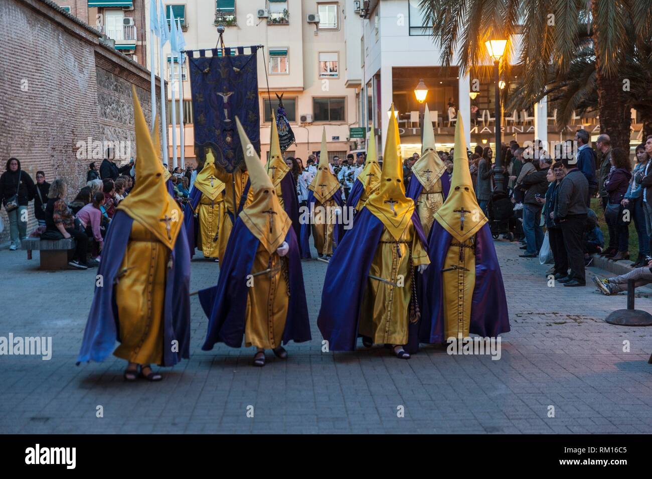 Reuige nazarenos -Fotos und -Bildmaterial in hoher Auflösung – Alamy