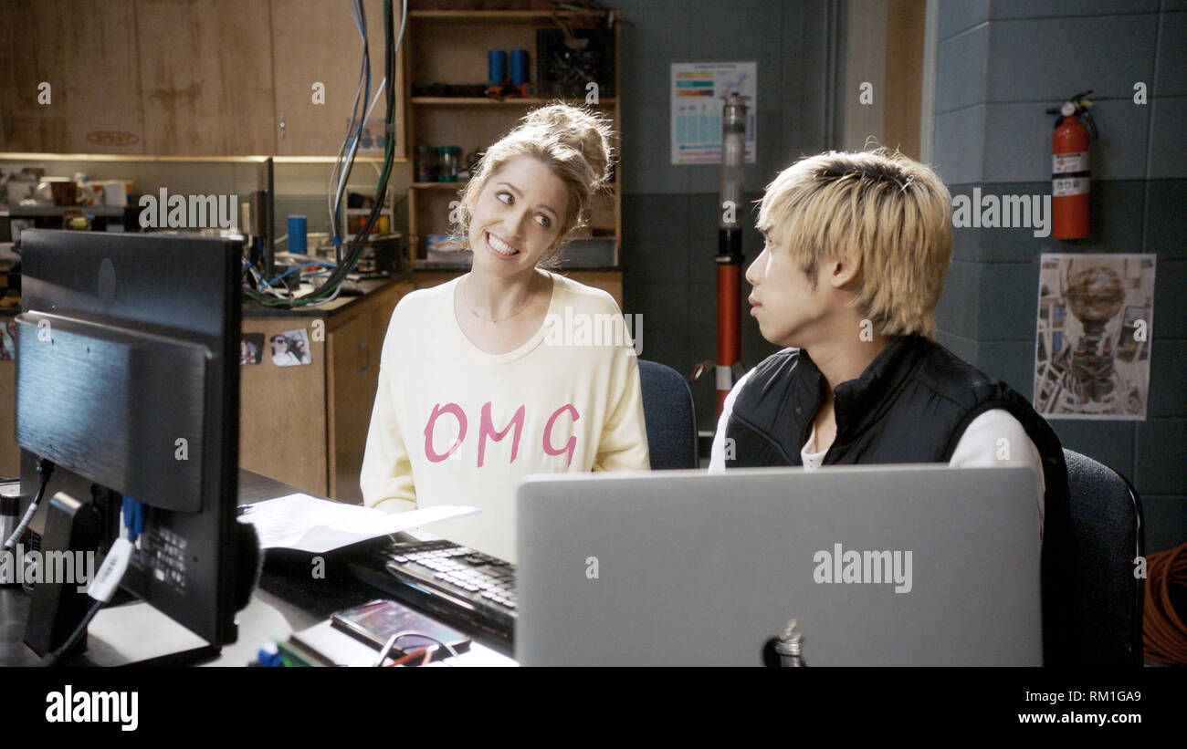 HAPPY TOD TAG 2 U (aka HAPPY TOD TAG), von links: Jessica Rothe als ...