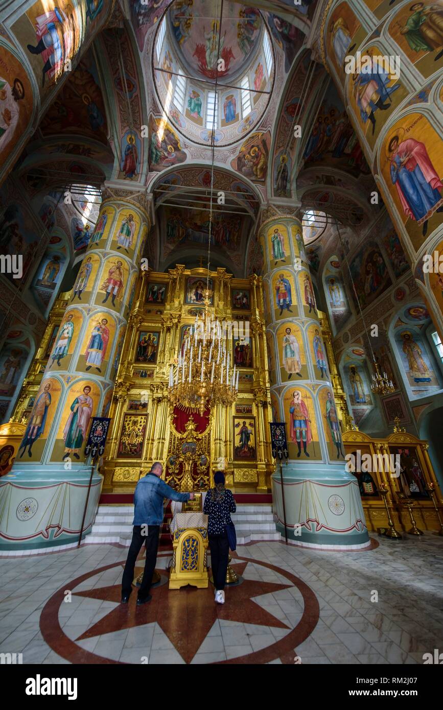 Uspenski cathedral interior -Fotos und -Bildmaterial in hoher Auflösung – Alamy