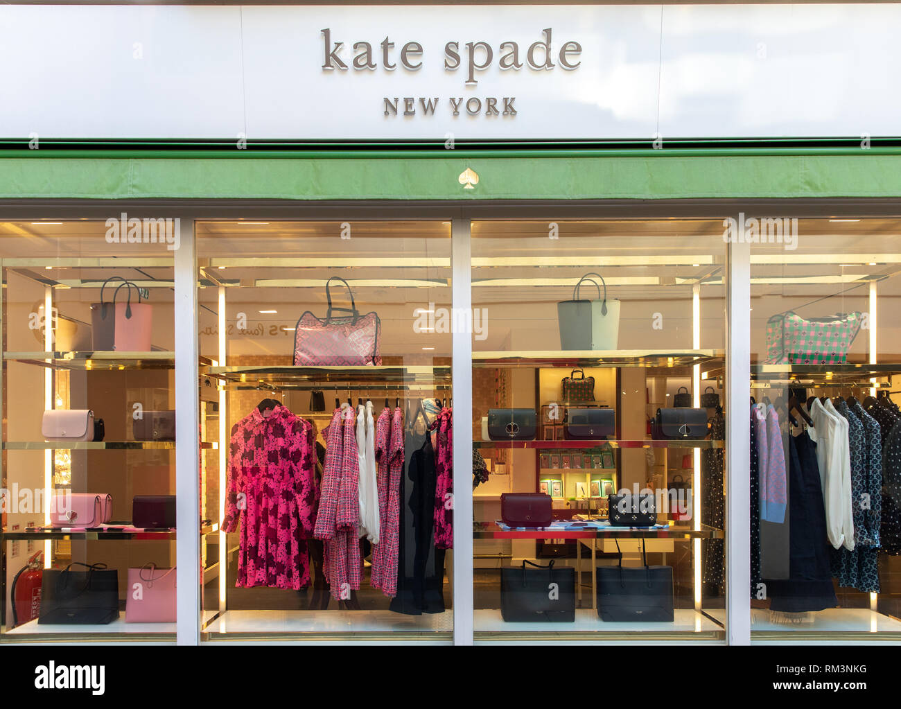 Kate spade store -Fotos und -Bildmaterial in hoher Auflösung – Alamy