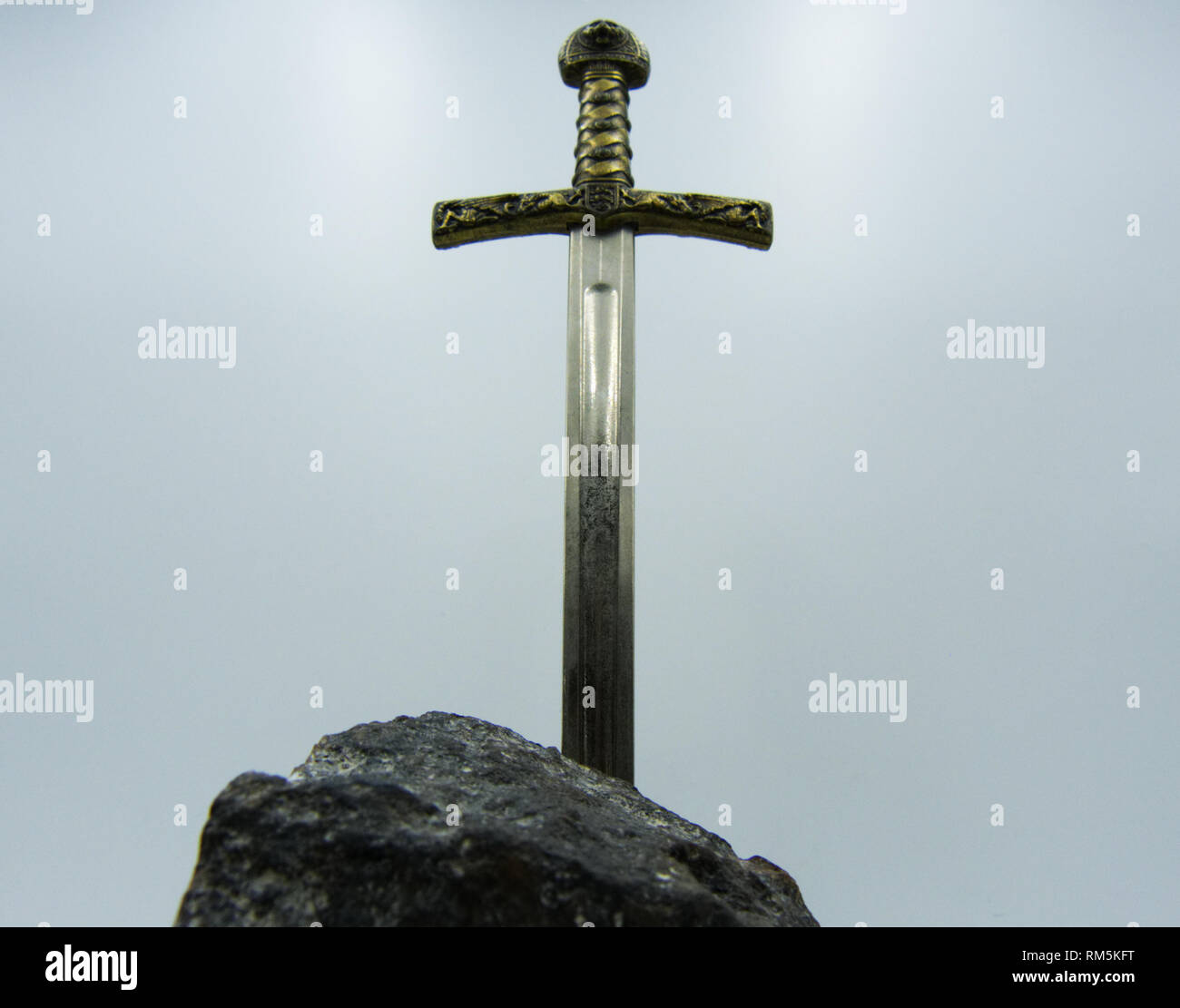 King Arthur Sword Stone Stockfotos und -bilder Kaufen - Alamy