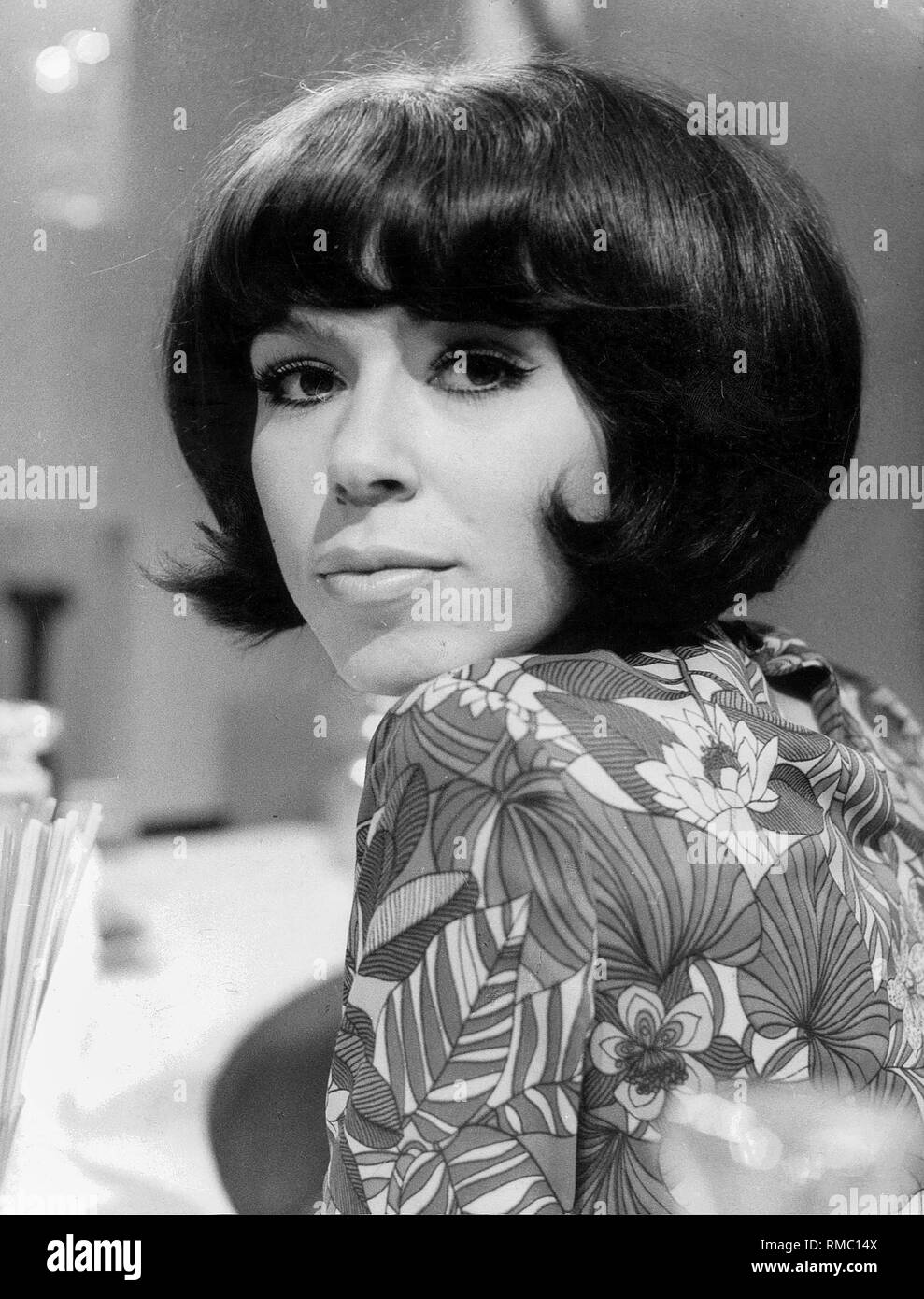 Schlager Sängerin Alexandra (Doris Nefedov, 1942-1969 Stockfotografie ...