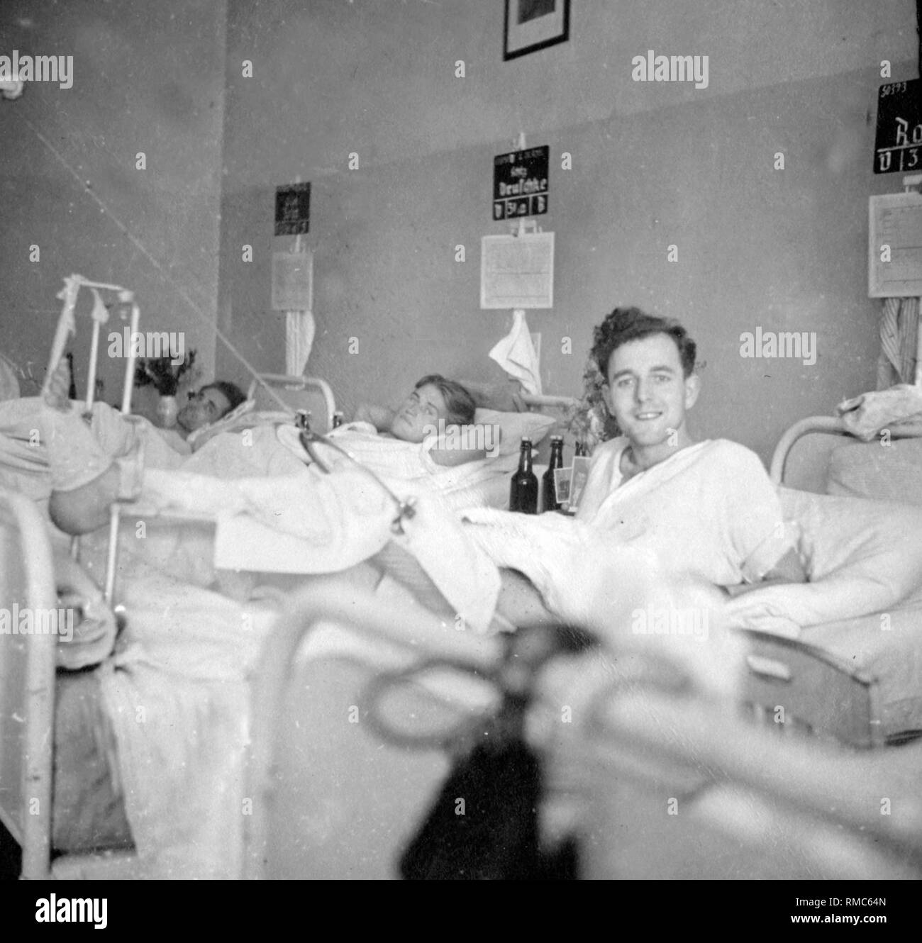 Verwundet soldat wehrmacht -Fotos und -Bildmaterial in hoher Auflösung ...