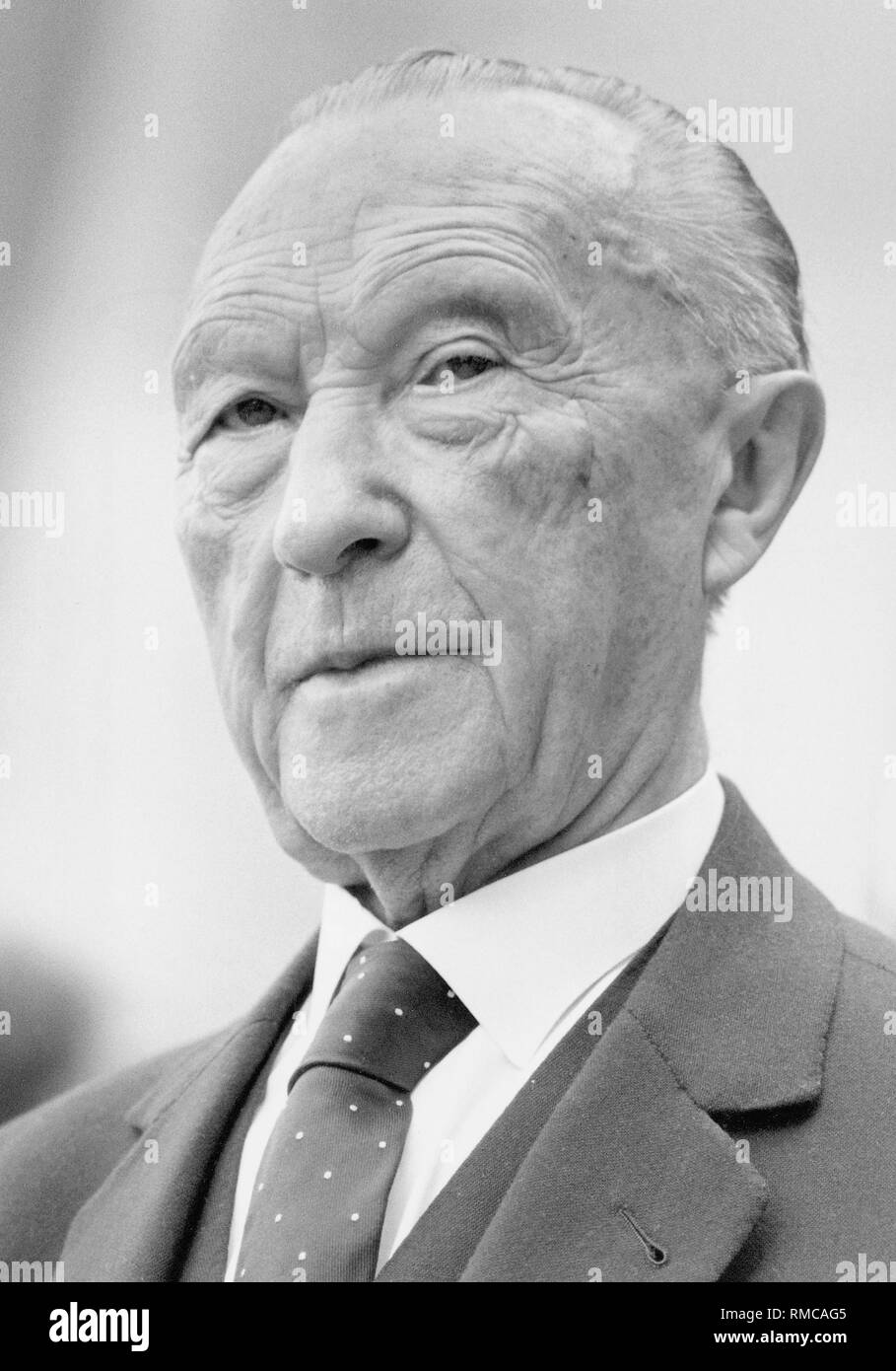 Konrad Adenauer (1876-1967), erster Bundeskanzler der Bundesrepublik ...