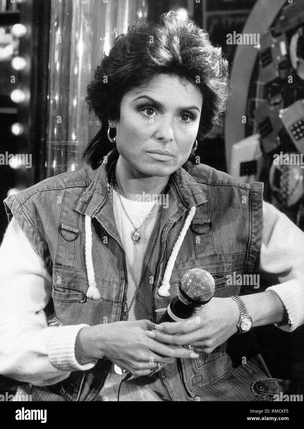 Daliah lavi daliah lavi daliah Schwarzweiß-Stockfotos und -bilder - Alamy