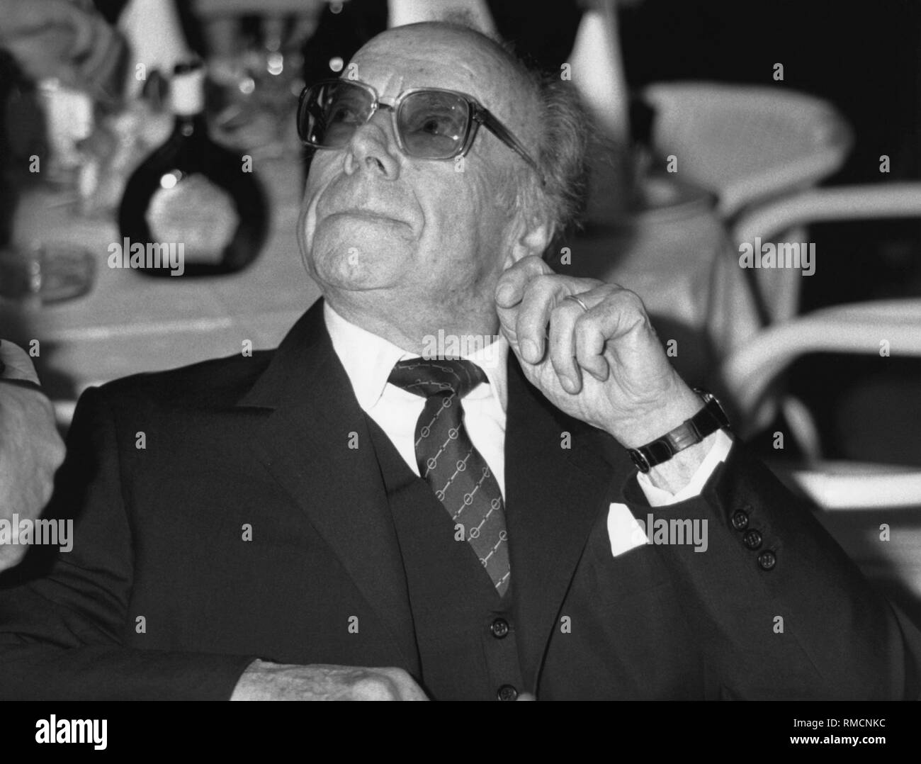 Heinz kultur Schwarzweiß-Stockfotos und -bilder - Seite 2 - Alamy