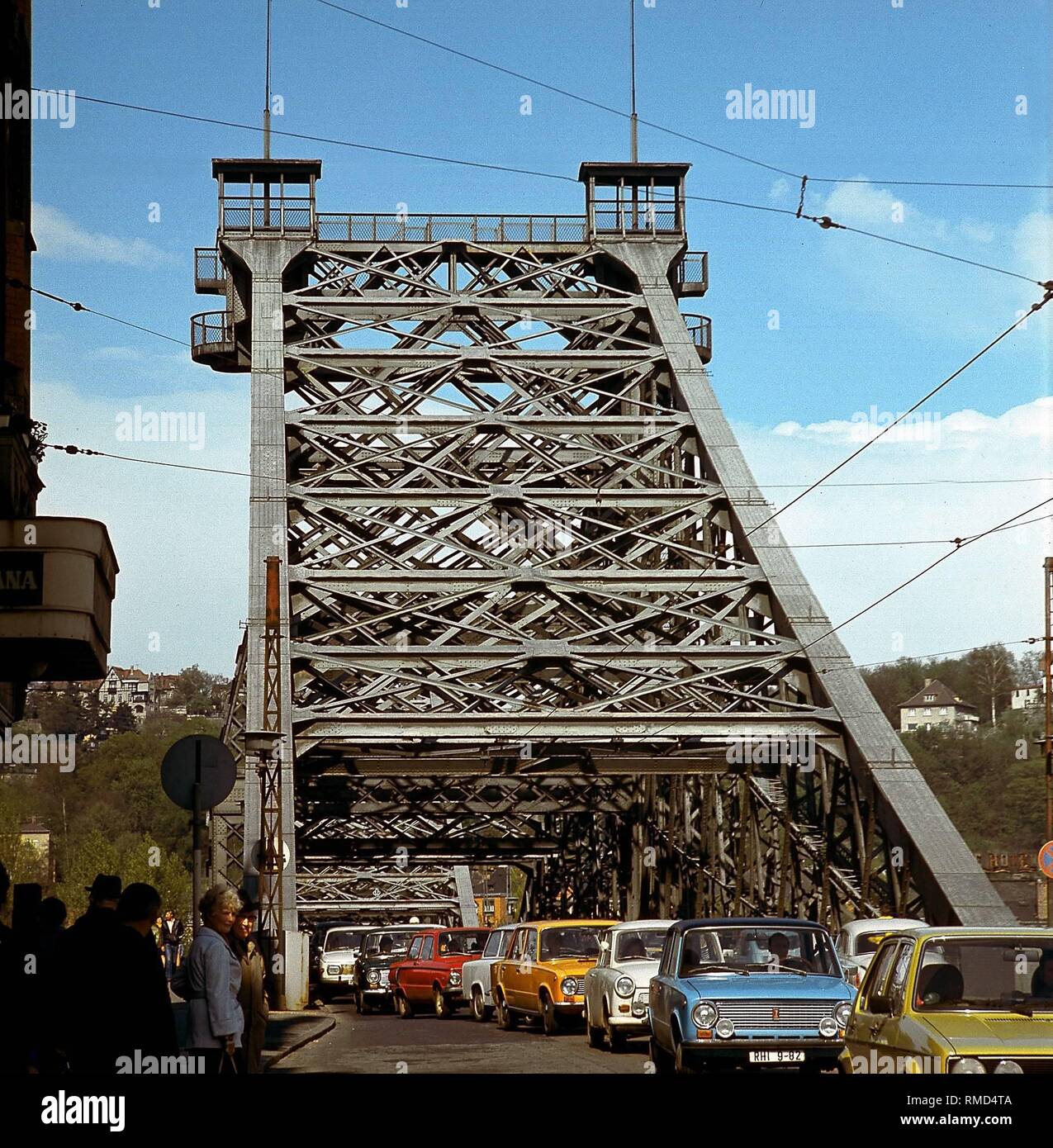 Blaues wunder dresden -Fotos und -Bildmaterial in hoher Auflösung – Alamy