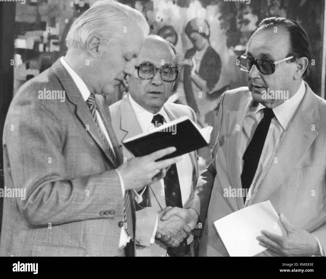 Mit hans dietrich genscher in bonn -Fotos und -Bildmaterial in hoher ...