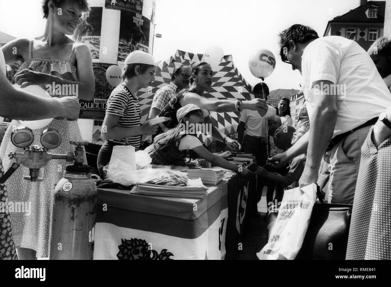 Bundesrepublik 1949 1990 -Fotos und -Bildmaterial in hoher Auflösung ...