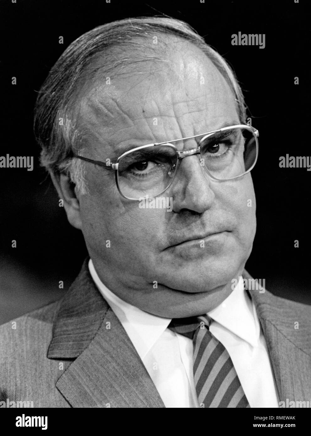 Helmut kohl smiling -Fotos und -Bildmaterial in hoher Auflösung – Alamy