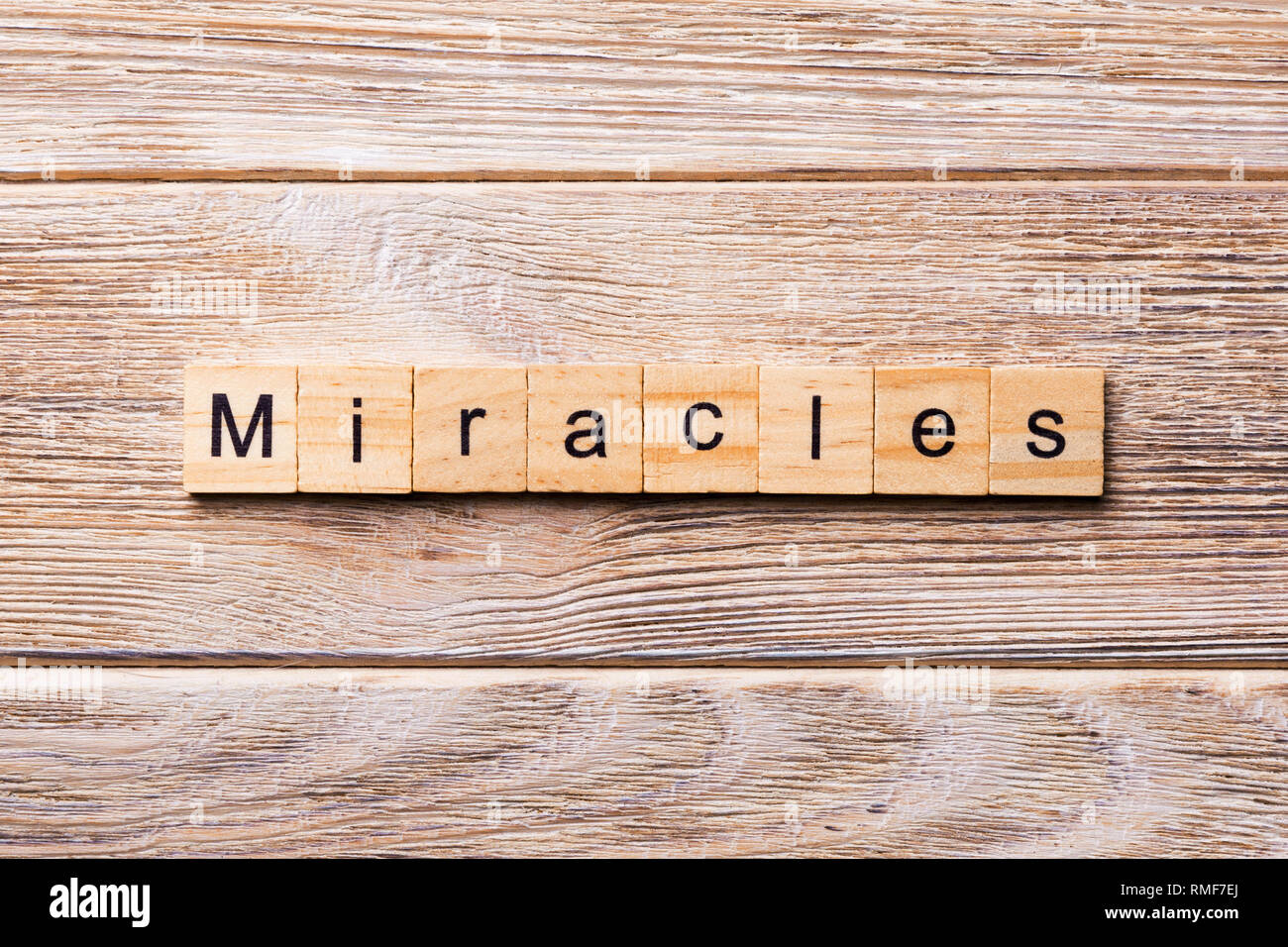 Die wunder Wort auf Holz Block geschrieben. Wunder text auf Holz ...