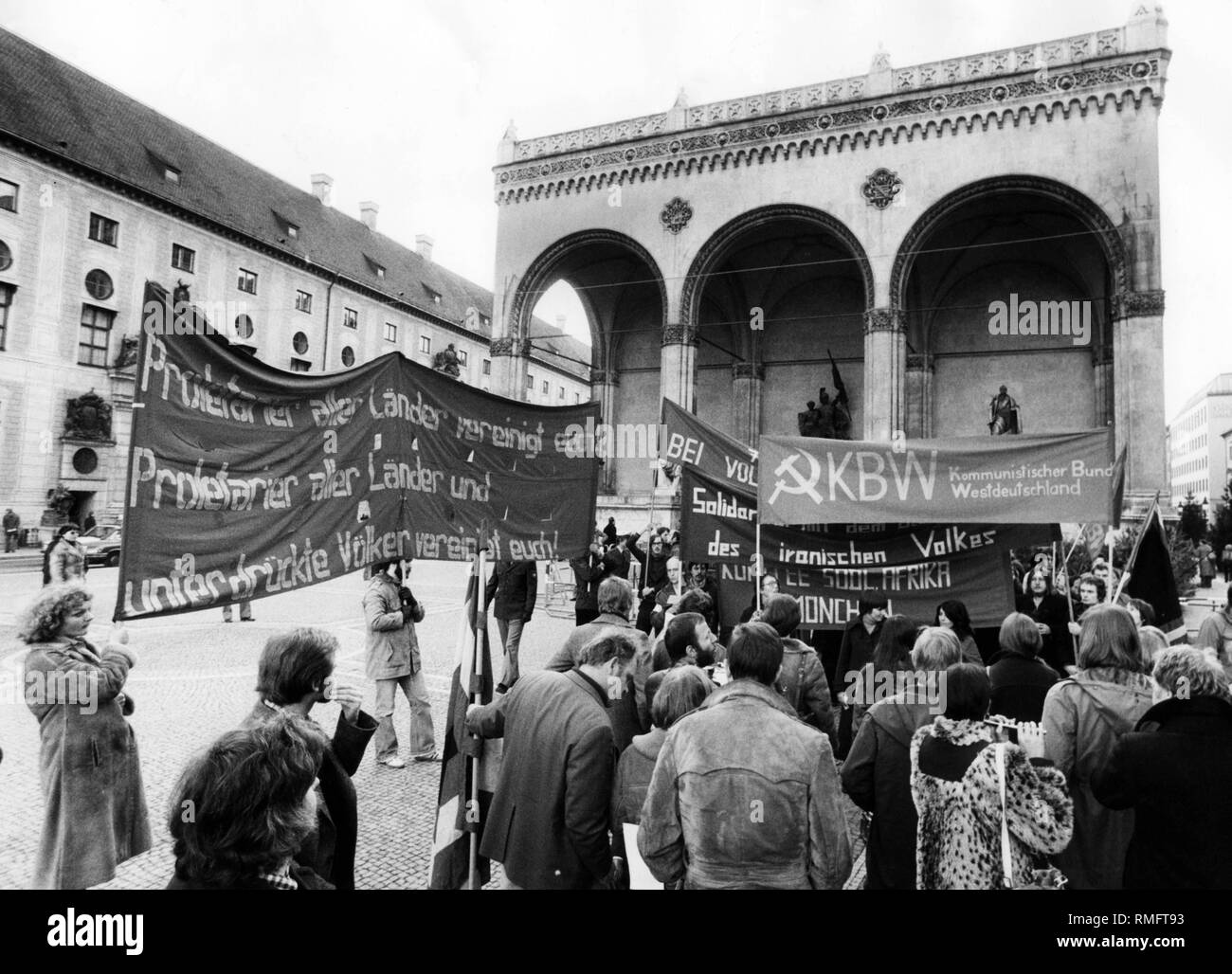 Proletarier Aller Länder Stockfotos und -bilder Kaufen - Alamy