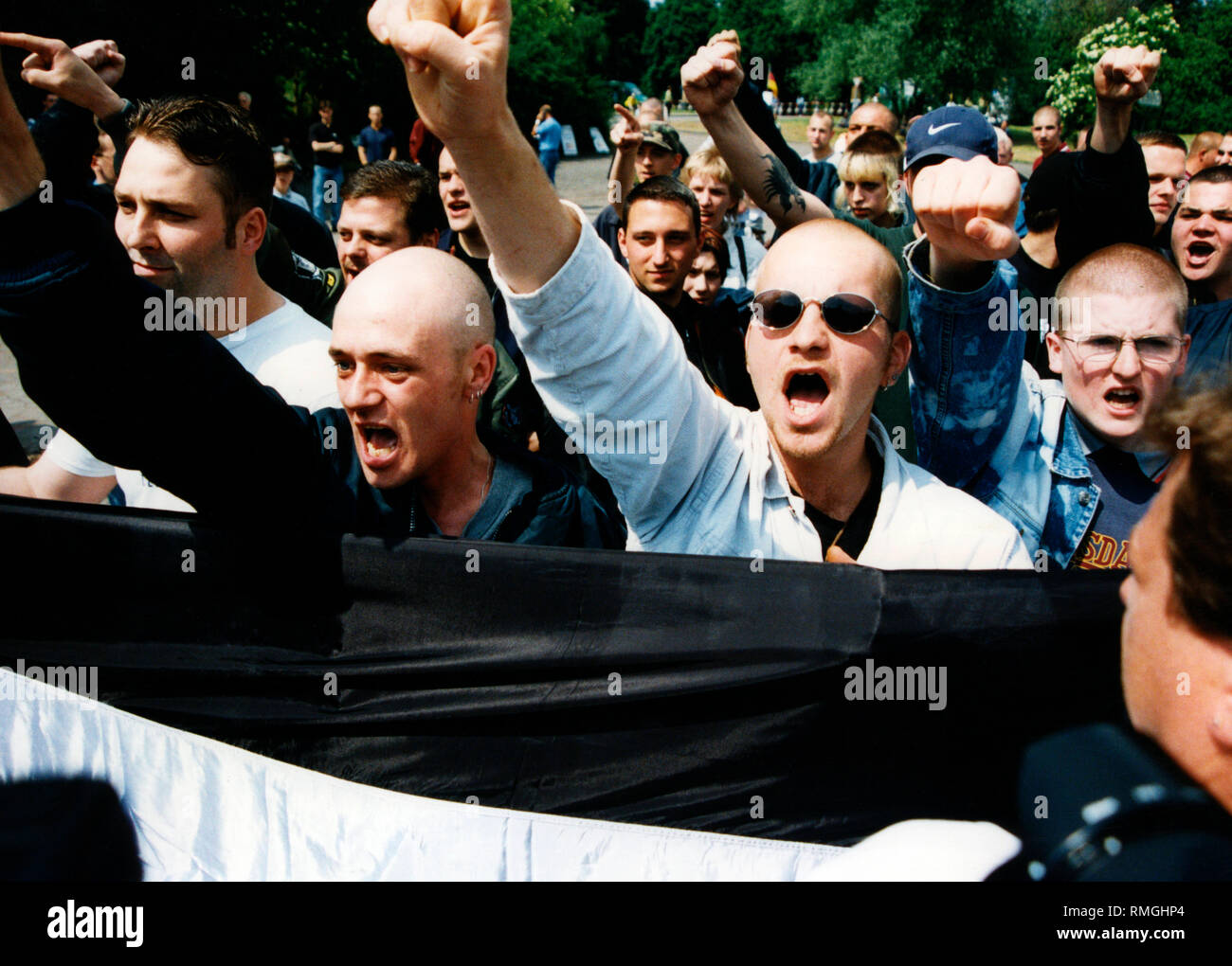 Skinheads Demonstration Stockfotos & Skinheads Demonstration Bilder - Alamy