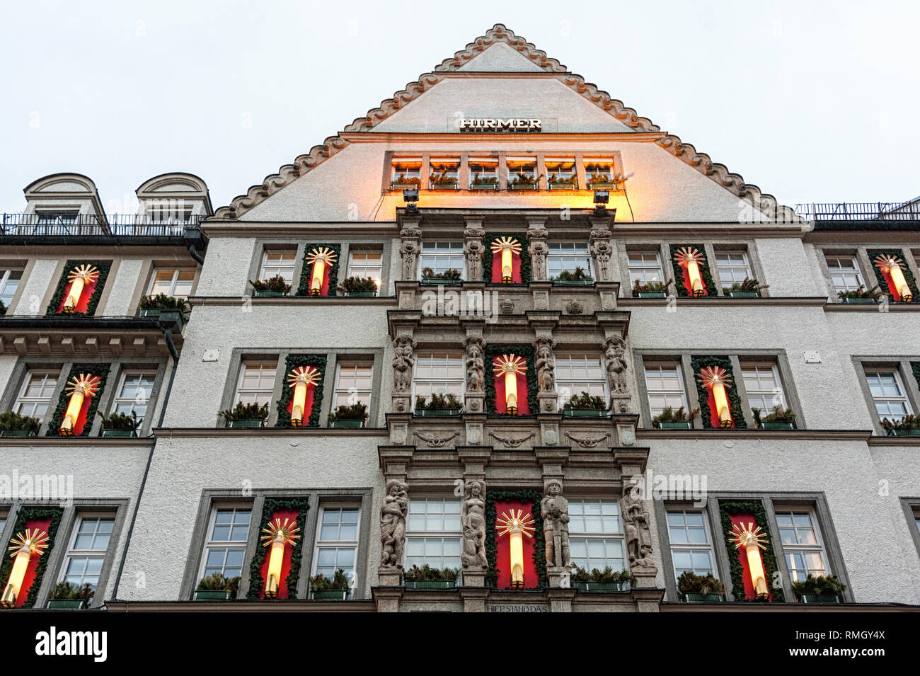 München, Bayern, Deutschland - 31. Dezember 2018: Schöne Häuser und ...