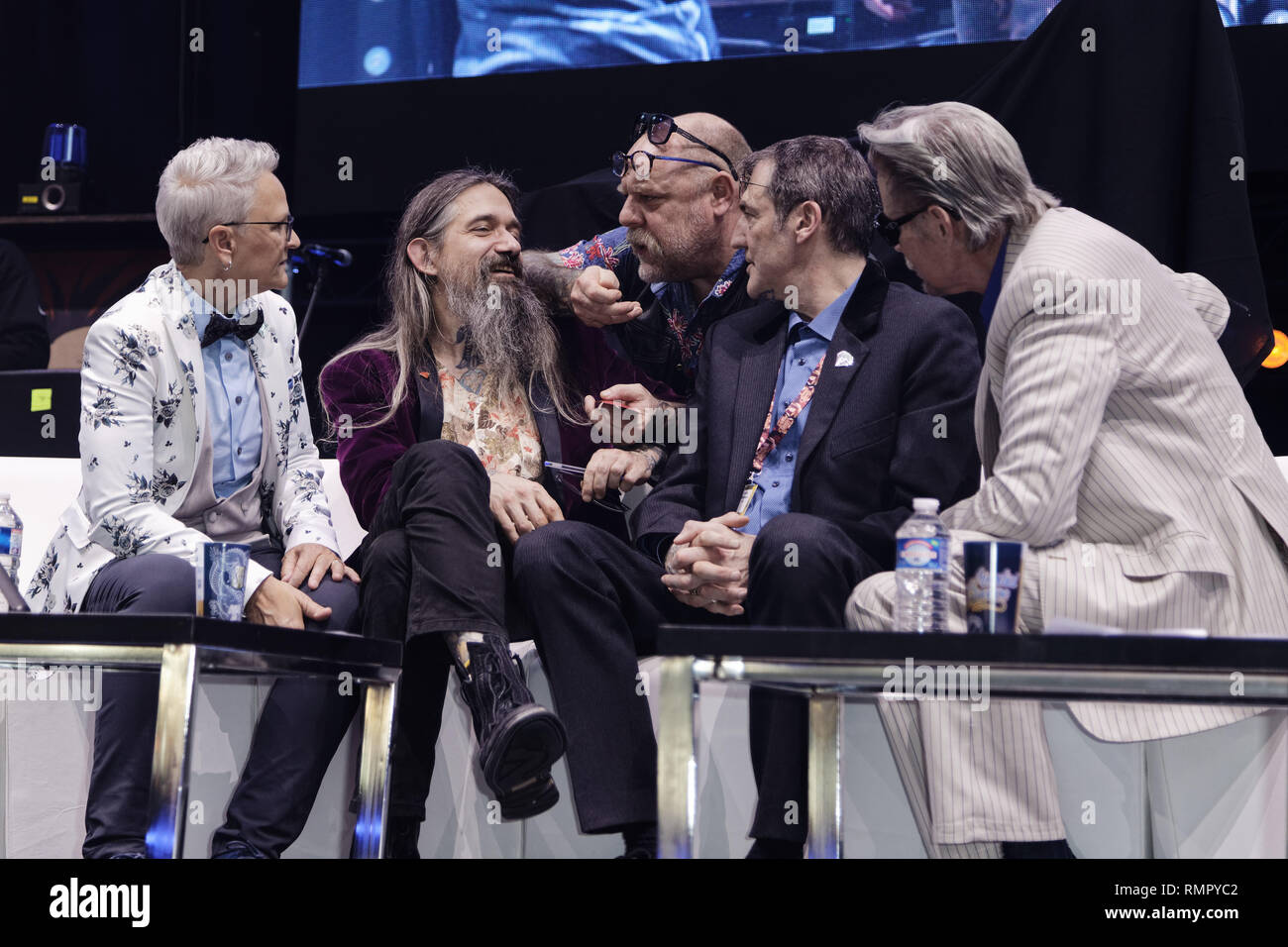 Paris, Frankreich. 15 Feb, 2019. Jury, Kari Barba, Filip Leu, Zinn ...