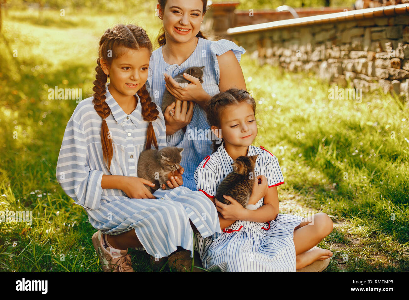 Mädchen sommer -Fotos und -Bildmaterial in hoher Auflösung – Alamy