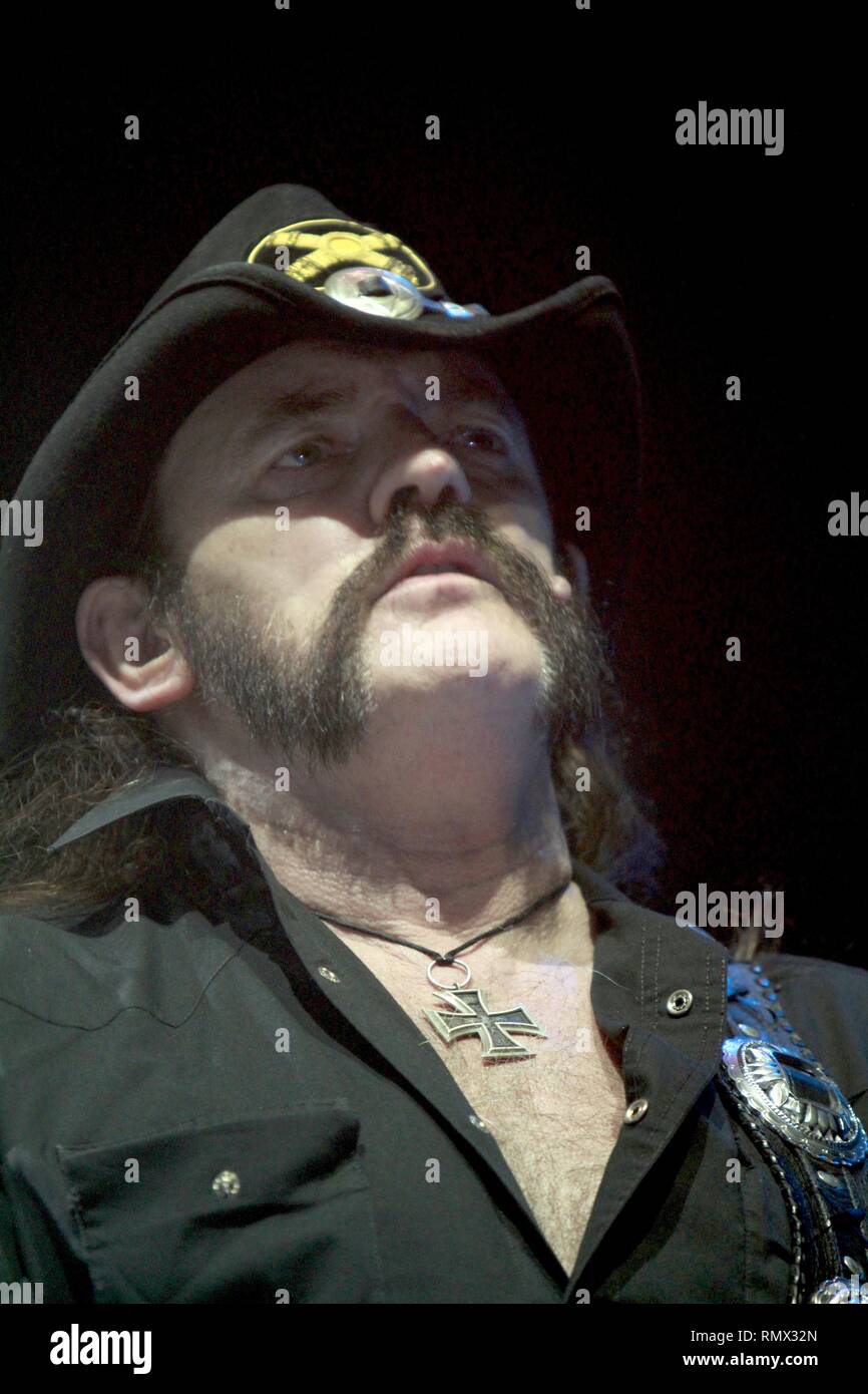 Motorhead singer lemmy kilmister -Fotos und -Bildmaterial in hoher ...