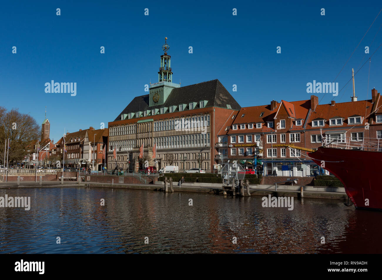 Das rathaus emden -Fotos und -Bildmaterial in hoher Auflösung – Alamy