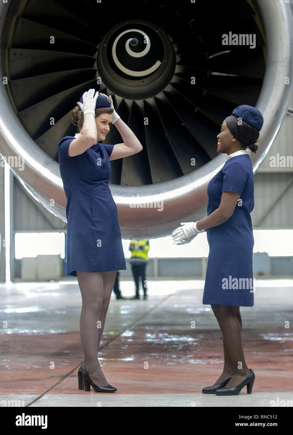 British Airways Botschafter Laura Molloy (links) und Tsungi Maruta vor ...