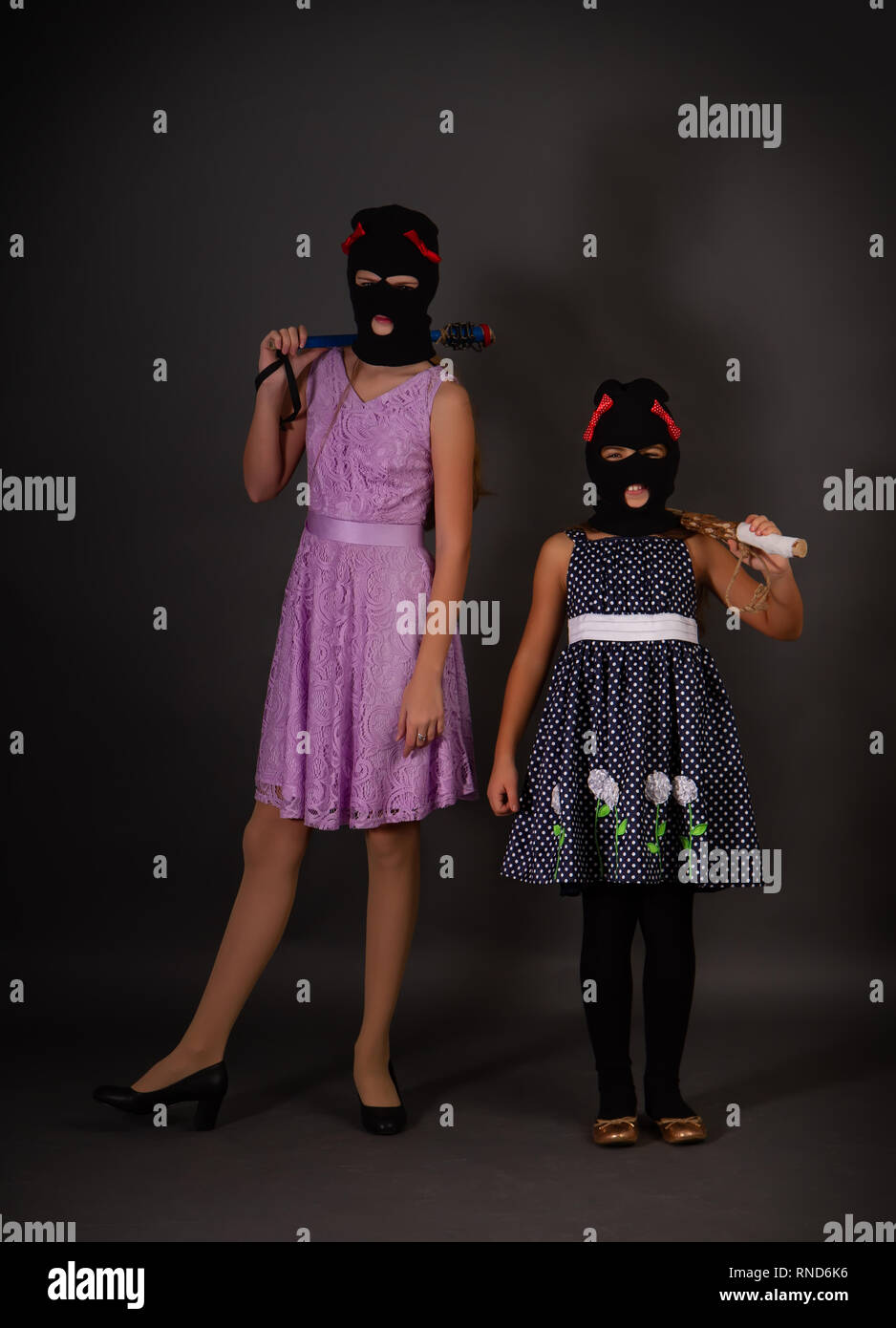 Gangster pose -Fotos und -Bildmaterial in hoher Auflösung – Alamy