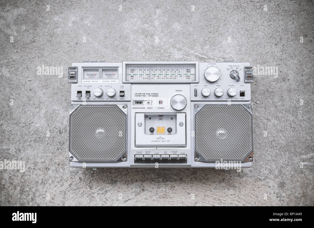 Radio ghettoblaster -Fotos und -Bildmaterial in hoher Auflösung – Alamy