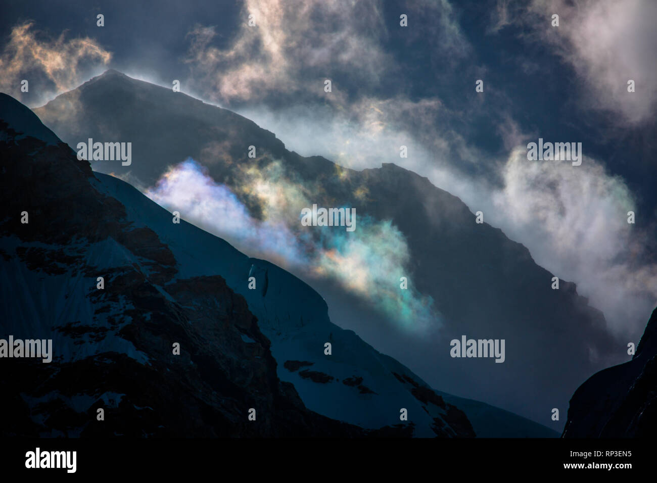 Besteigung des mount everest -Fotos und -Bildmaterial in hoher ...