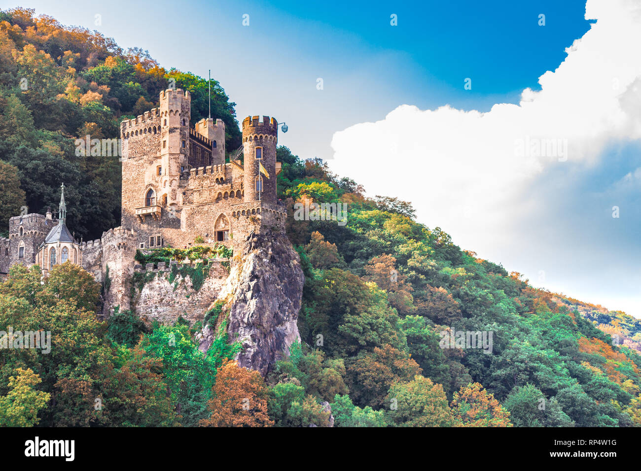 Burg rheinstein castle -Fotos und -Bildmaterial in hoher Auflösung – Alamy
